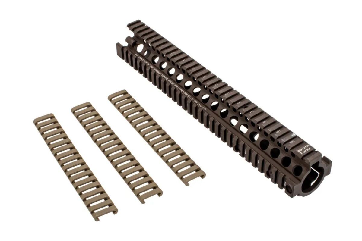 - Daniel Defense M4A1 RIS II Quad Rail AR-15 Handguard - 12.25 ...